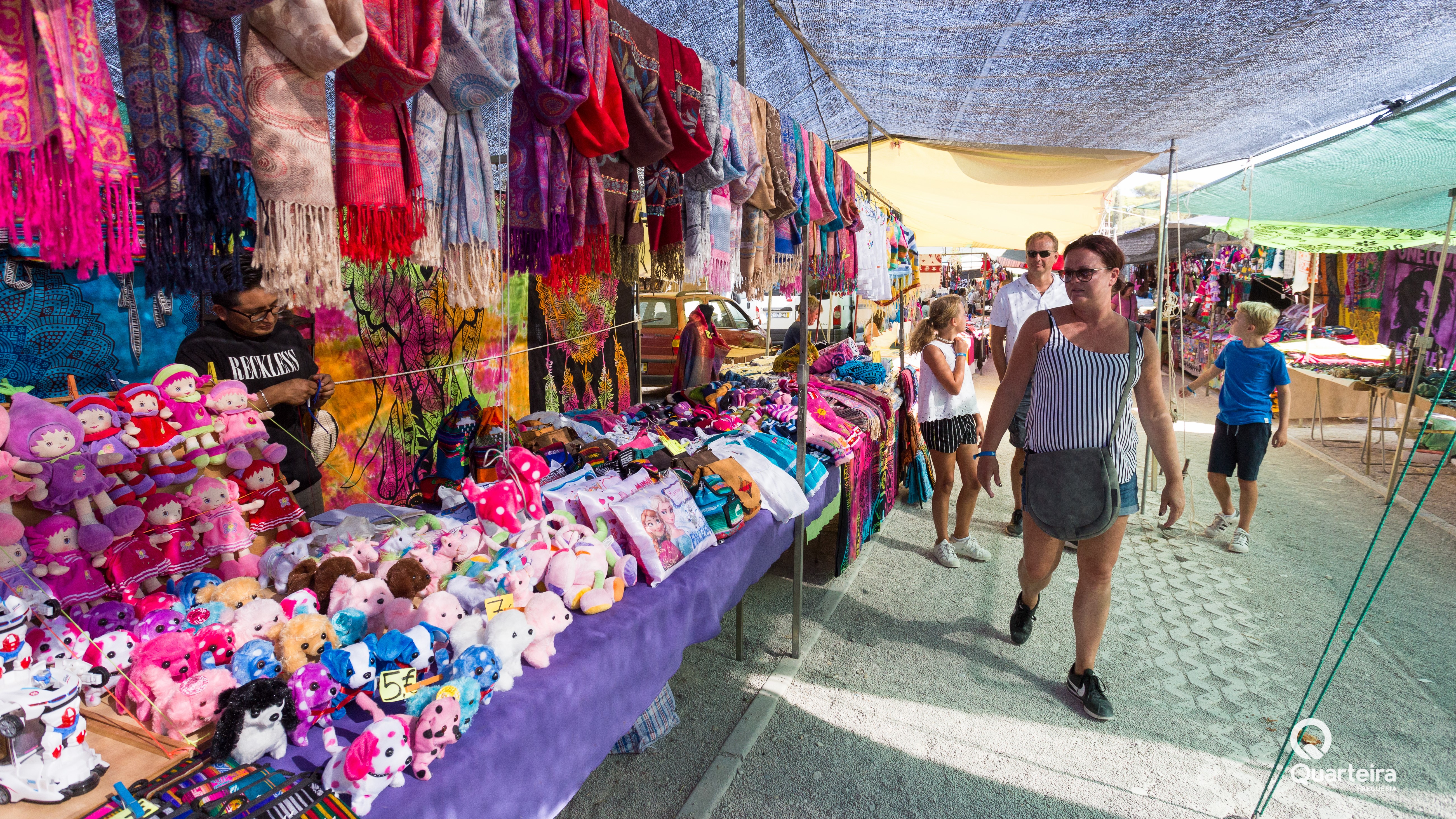 Quarteira Wednesday Gypsy Market | Invilamoura